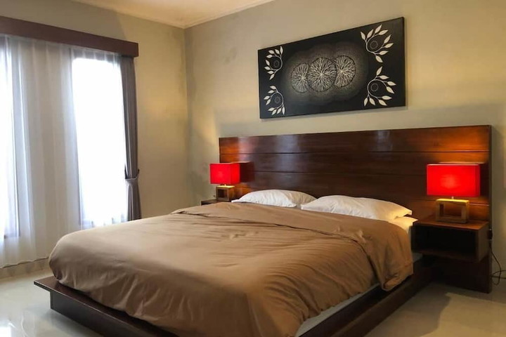 Buyan Lodge    3-bedroom Lodge In Marvelous Lake Buyan - Bali