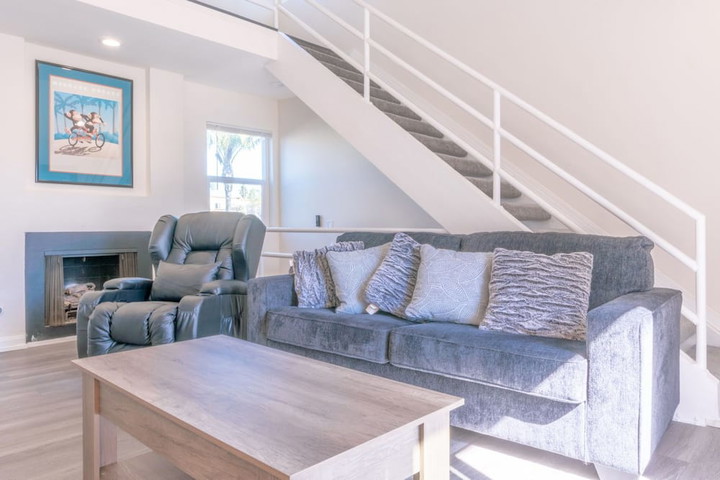 Beach Townhouse-6 Beds 2 Bath 1/2 Block To Beach Park-garage-spa-dog Friendly-ac - 聖地亞哥, CA