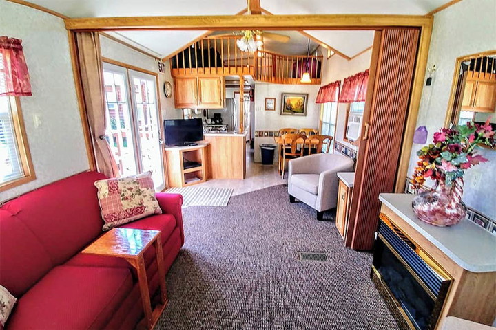 Eagle Nest Vacation Cabin #3 At Cabins At Creekside In The Black Hills Of Sd - Hill City, SD