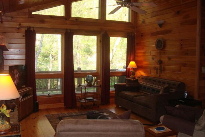 Pet Friendly 2br/2ba Cabin With Hot Tub On Rushing Trout Stream! - Murphy, NC