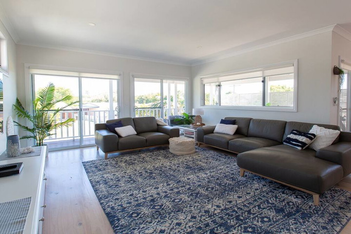 Sunny Shores Family Retreat: Your Perfect Getaway In West Busselton! - Busselton