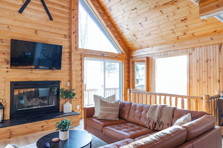 Shanty Creek Resort Chalet W/hot Tub, Game Room, & Beach Club Access! - Torch Lake, MI