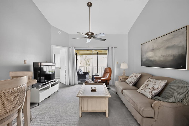 New! Golf Views  Couples Basecamp  Titusville - Titusville, FL