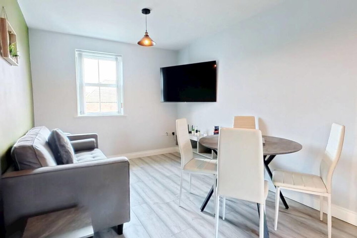 Stunning First Floor Coastal Apartment - Sleeping 4 In 1 Bedroom - Pool And Beach Access Included. - Filey