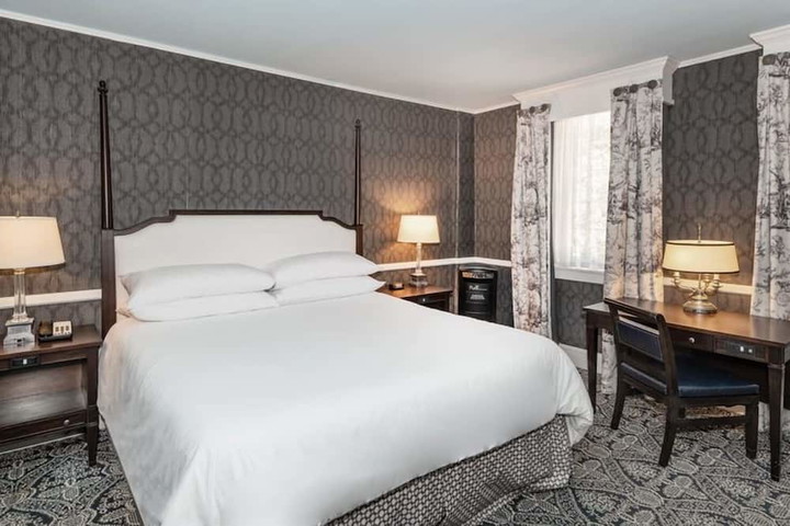 Just Steps From Waterfront | Robert Johnson King | 0.3mi To Us Naval Academy - Annapolis, MD
