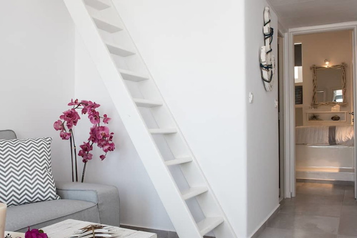 Christy Luxury Suites  Elegant Suites With Sea View In Mykonos Town - Mykonos Region