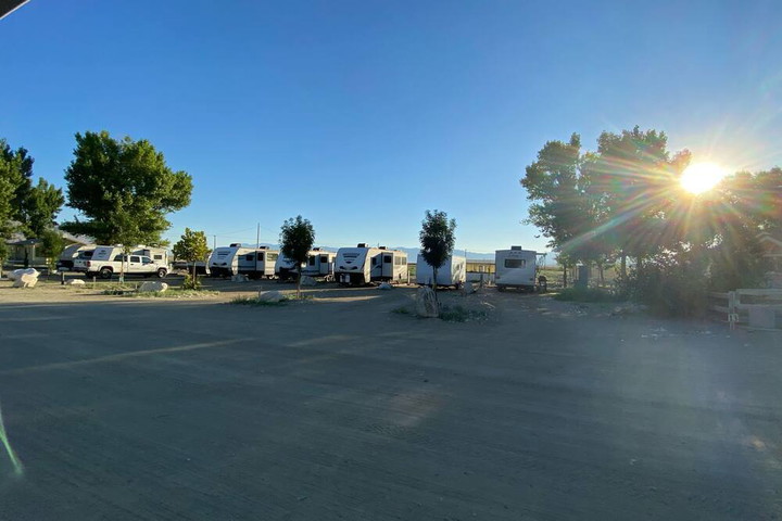 Alabama Hills, Emplacement Camping-car Au Bord Du Lac #12 - Californie