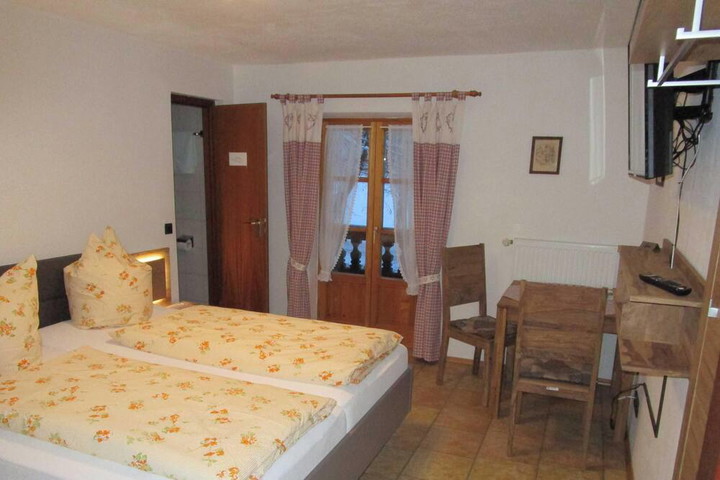Gästehaus Kirner - Double Room With Breakfast Online - Bavaria