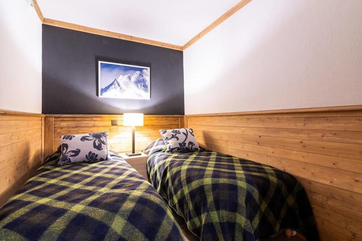 À 100m Des Pistes De Ski, 1er éTage, Balcon, Cheminée Ou Poêle à Bois, Télévision, Casier à Ski - Val Thorens