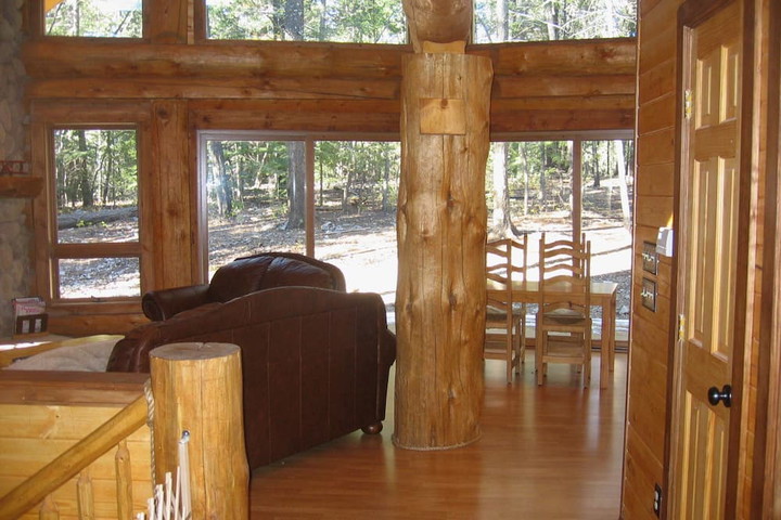Handcrafted Log Home With Hot Tub Backing Into National Forest - New Mexico