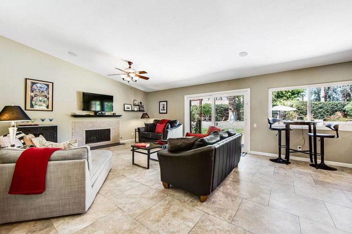 Tranquil Dog-friendly Retreat W/ Private Pool & Spa, Courtyard, & Mountain Views - Palm Springs, CA