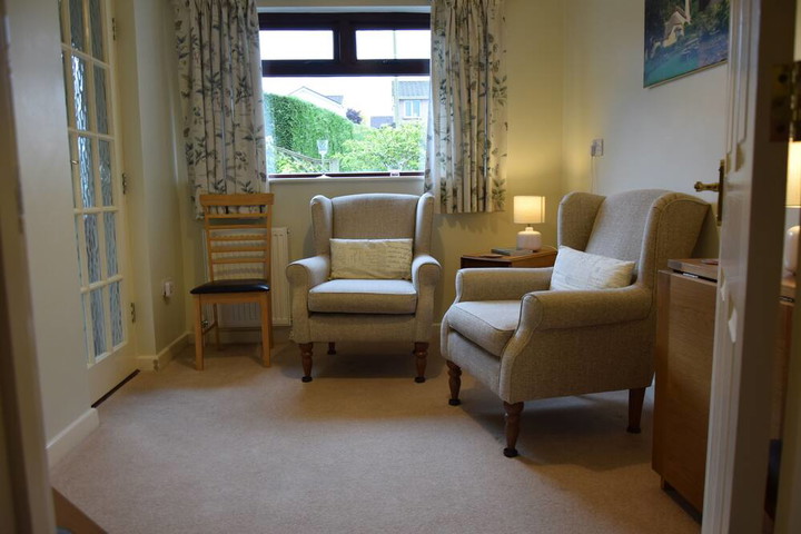 Apartment In A Bungalow (Ground Floor) - Newton Abbot