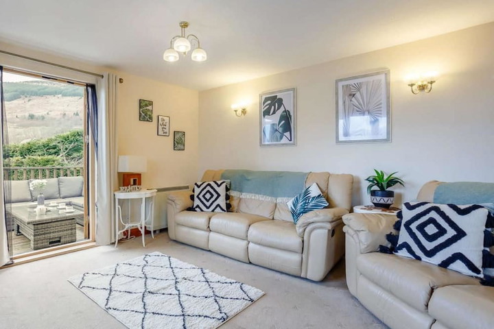 5 Bed In Aberfeldy (Oc-86687) - Kenmore