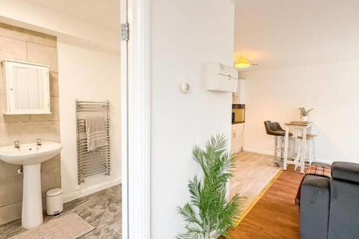 58a Thorpe Road, Norwich - Norwich