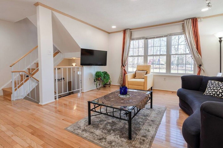 2 Br Practical Comfy 5min Metro 15min Iad 20min Dc - Fairfax