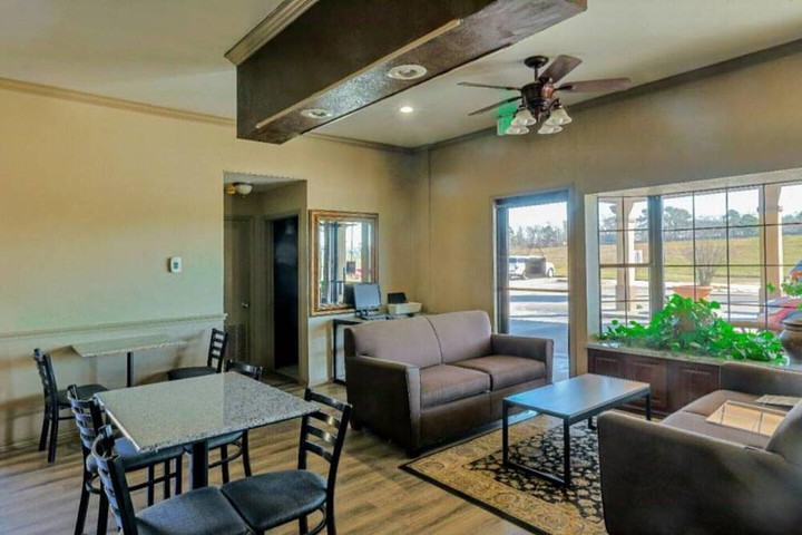 2 Full Beds | Non-smoking, Micfridge - Nacogdoches, TX