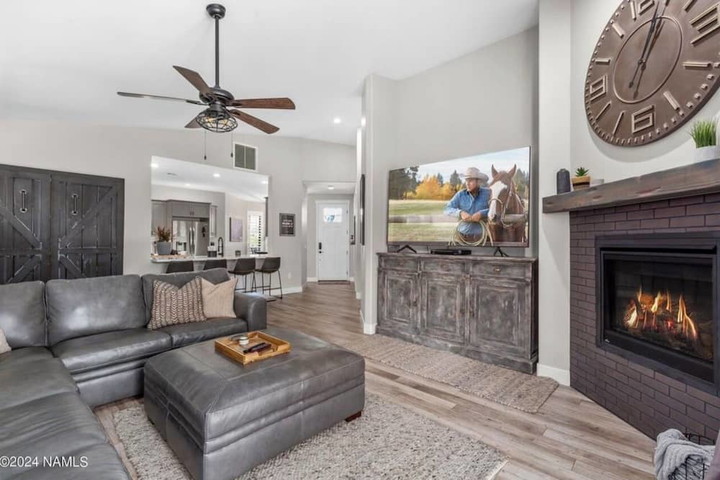 Beautiful Model Home 2 Minutes To Town, Golf And Hiking. Perfect For Families! - ウィリアムズ, AZ