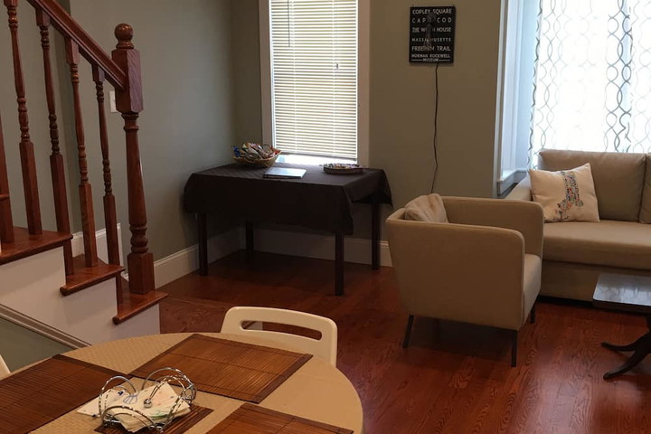 Large Luxury Condo/townhouse Center Of South Boston W/ Free Parking & Wifi - Beacon Hill - Boston