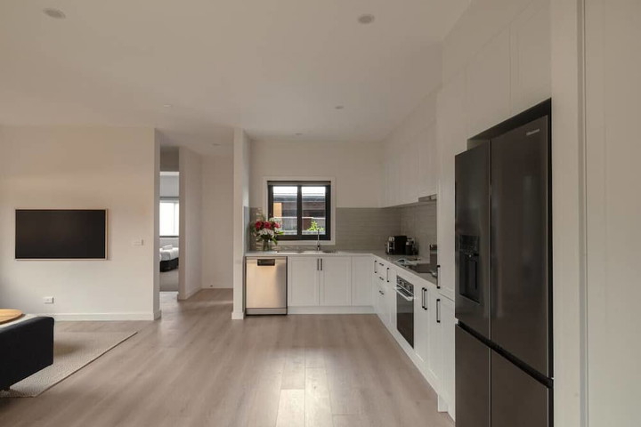 Sunlit Urban Retreat | Noble Park - Dandenong