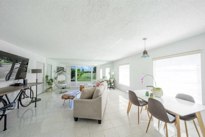 Golf Course Views - 2bd/2ba - Boynton Beach, FL