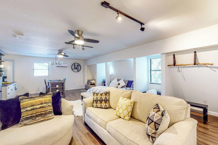 Dog-friendly Apt W/ Fenced Yard In Winter Park - Winter Park, FL