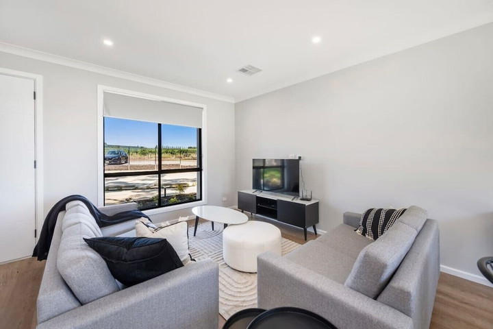 Pinot Noir Villa - McLaren Vale