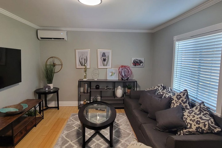 No Service Charge- Newly Renovated & Steps To Dining, Shopping, Entertainment - Alhambra, CA