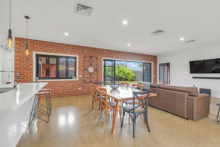 Villa Simone - Echuca Holiday Homes - Echuca