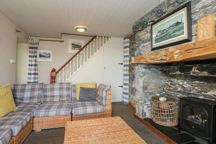 Garth Cottage, Pet Friendly, Country Holiday Cottage In Porthmadog - Beddgelert