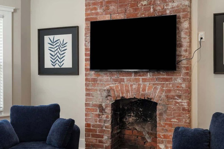 Stylish & Comfortable 6br  Sleeps 16  Parking - Detroit