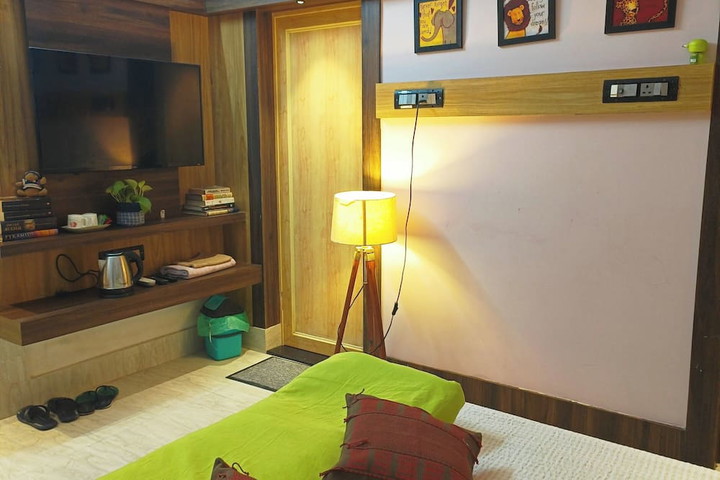 Cozy Room-unwind In A Thoughtfully Designed Room - Santiniketan