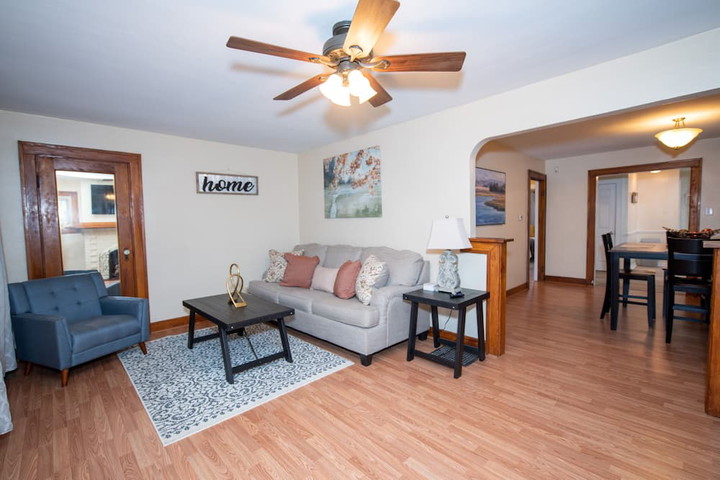 The Wright Bungalow: Near Wsu/ud/wpafb/mv Hospital - Dayton, OH