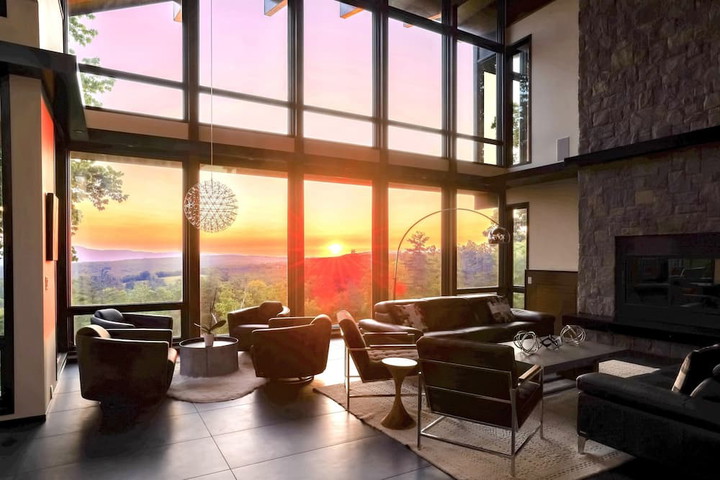 Sunset Falls: A Berkshire Mountain Luxury Retreat - Monterey, MA