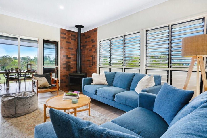 Lakefront Retreat With Fire Pit & Lake Access | Oleander Escape - ユンガブッラ