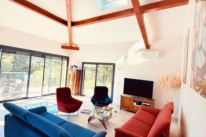 Haut De Villa Avec Piscine Et Clim - 10 Pers. - Le Lavandou