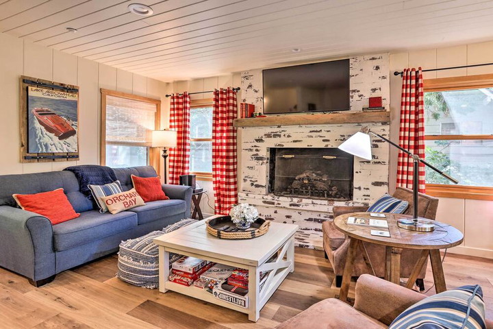 Steps To Lake: Cabin W/ Deck In Lake Arrowhead - Lake Arrowhead, CA