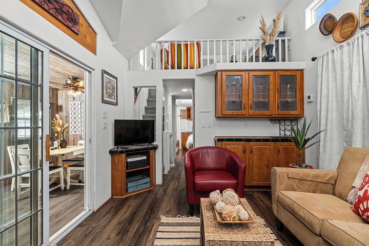 Saw Mill (Cottage #3)- Hot Tub & 10 Mins To Main St - Fredericksburg, TX