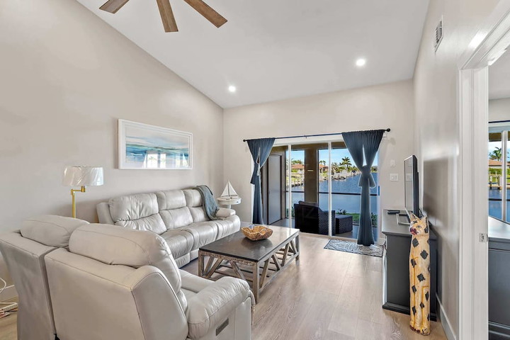 Punta Gorda Isles Villa On The Waterfront - Punta Gorda, FL