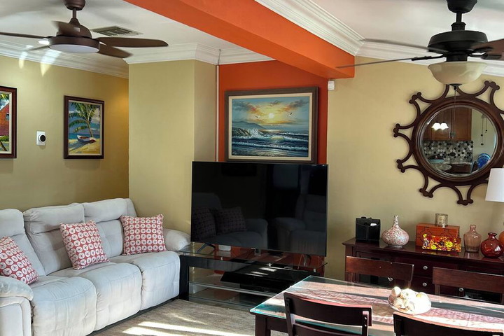 2-bedroom House In Nassau Near Downtown And The Beach With Wi-fi And Ac - Nassau