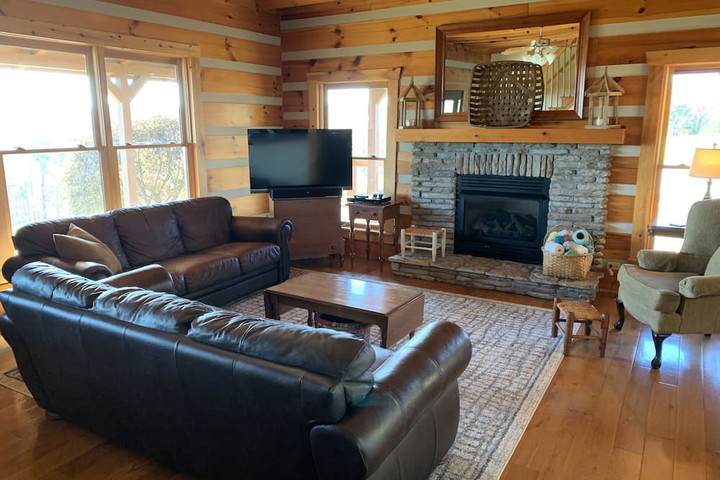 Views! Views! Views! Arbuckle Creek Retreat - Kentucky