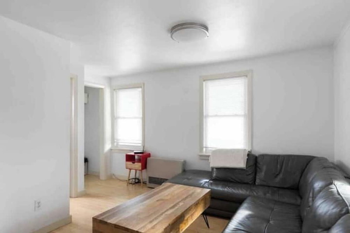 Private+beautiful Downtown Pad- Near Church St - Burlington, VT