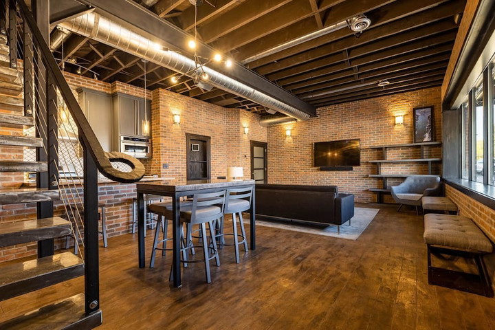 Downtown Loft- Great Downtown Location With Rooftop Deck And Modern Interior - Cody, WY