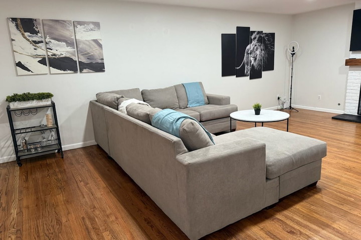 Heated Pool, Entire Home, Free Parking, Wifi, Pets Are Allowed - Tierrasanta - San Diego