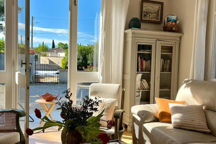 Mas De Charme En Bord De Sorgue Avec Piscine, Idéal Pour Les Familles - Cavaillon