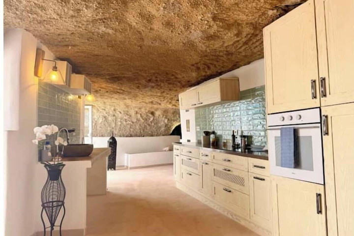 Barcelona City Centre Very Well Located Double Bedroom. (Pet Friendly) - Barcelona