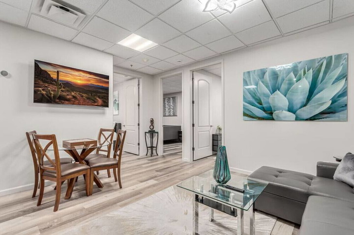 Stylish & Prestigious! 2 Bed/2 Bath-on The Avenue - Fountain Hills, AZ
