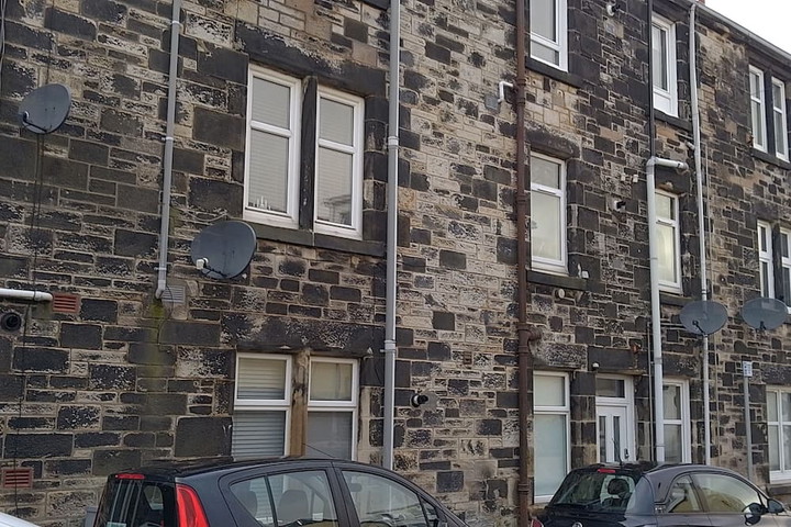 2nd Floor, Train Stn, Beach, Cumbrae-millport Ferry Port All Under 0.3 Mile. - Largs
