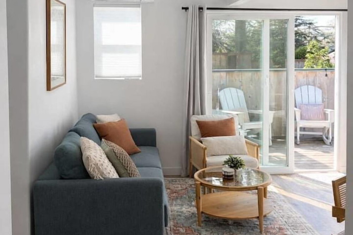 Boho Bungalow+walkable+stocked Kitchen+bbq+private - San Luis Obispo, CA