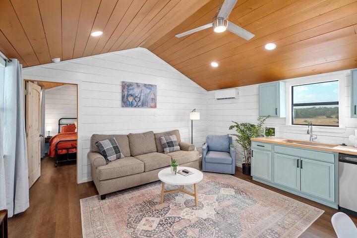Private Ranch Cabin With Hot-tub + Close To Town - Fredericksburg, TX