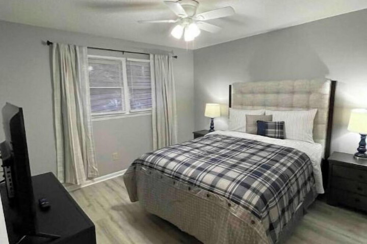 Cozy Uptown Lexington - Lexington, NC